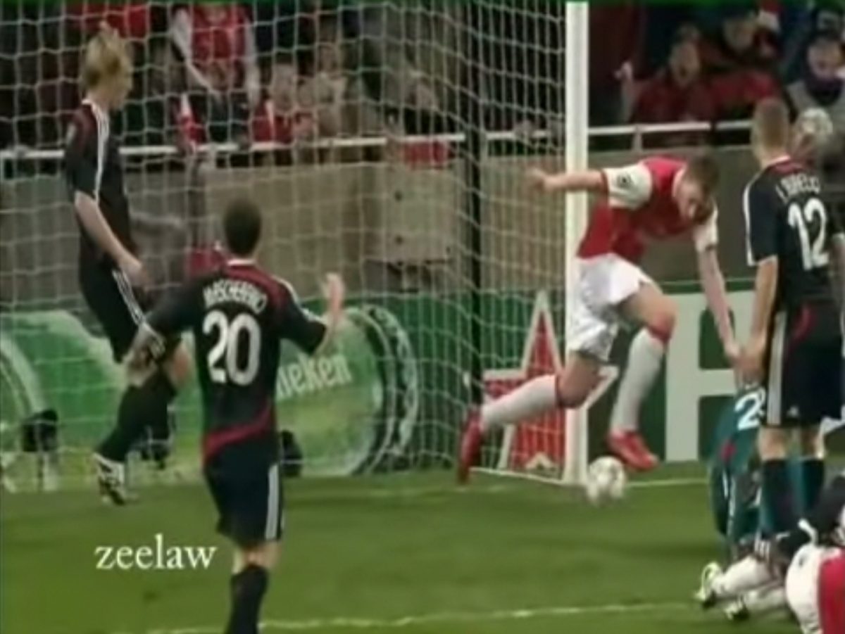 C1 2008 - Arsenal | L'incroyable sauvetage sur sa ligne de "Lord ...
