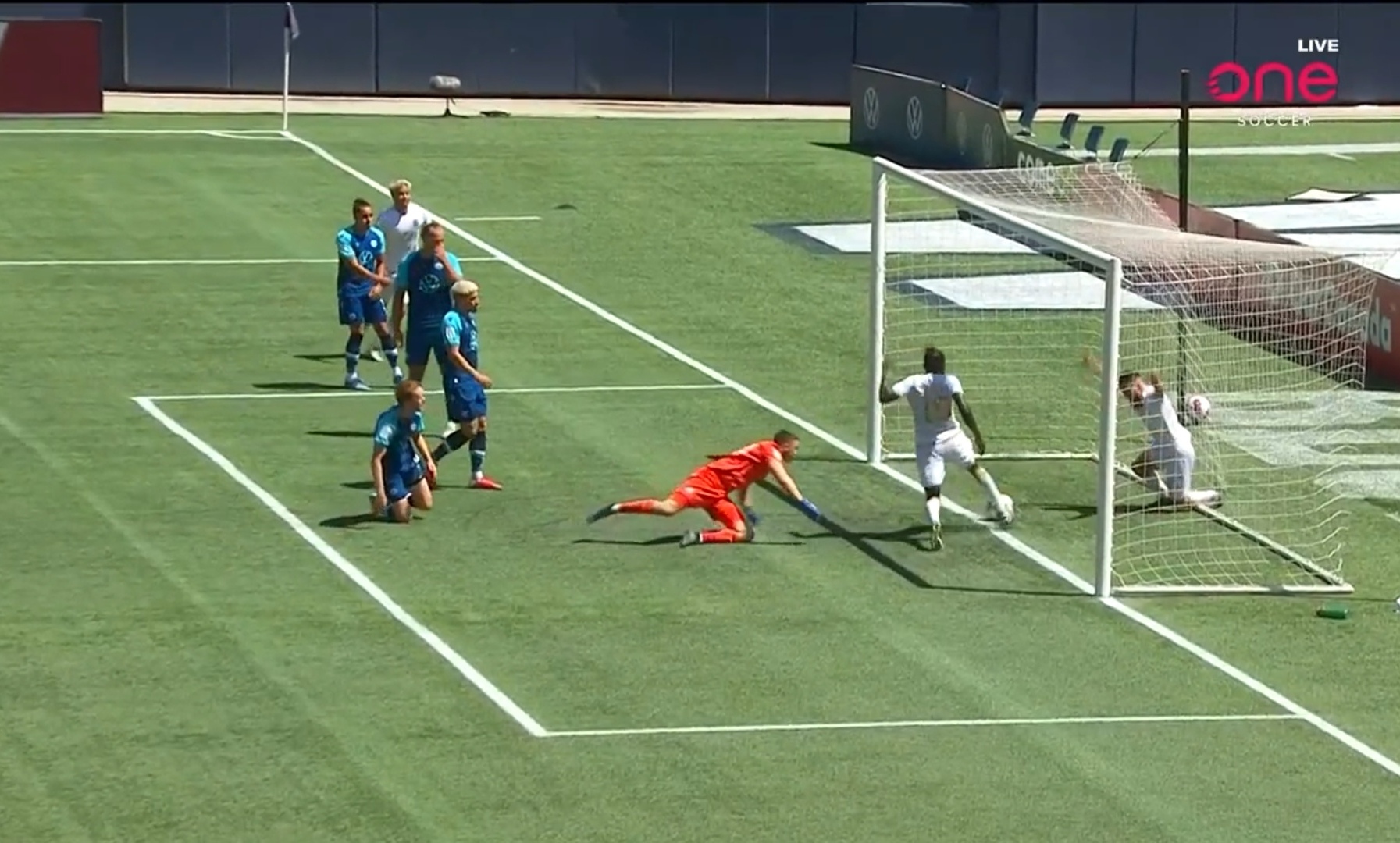 Football | William Akio, le buteur qui refusa de marquer un but - FFL