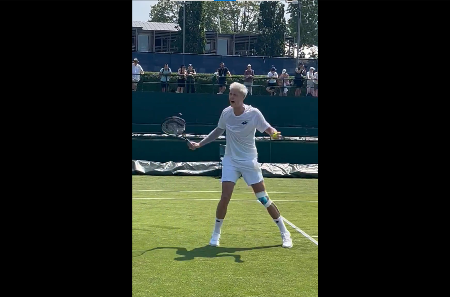 Tennis | La nouvelle célébration iconique de Maxime Janvier - FFL